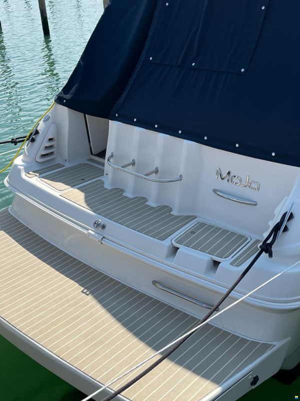 1998 Monterey 262 Cruiser, EUR 32.000,-