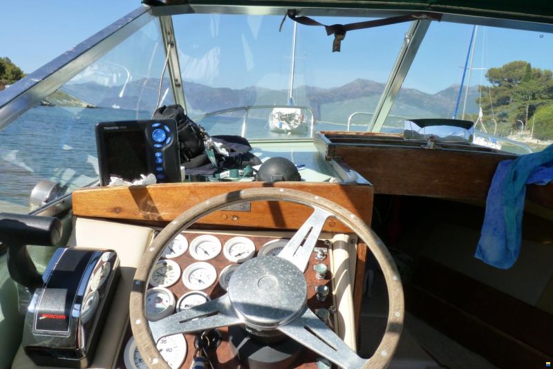 1963 Coronet 21 day cruiser, EUR 8.000,-