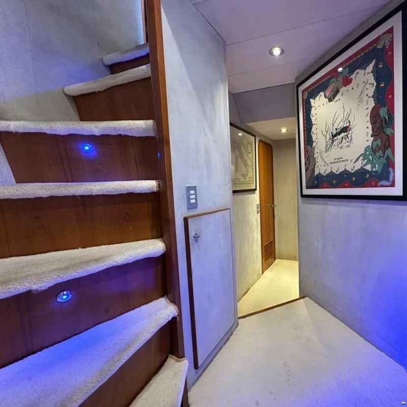 1992 Kha Shing Enterprises Co., Ltd. Montefino 73, EUR 300.000,-