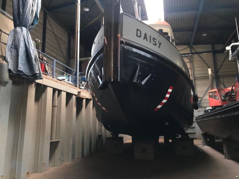 1982 Duw-sleepvlet 17.65, EUR 385 000