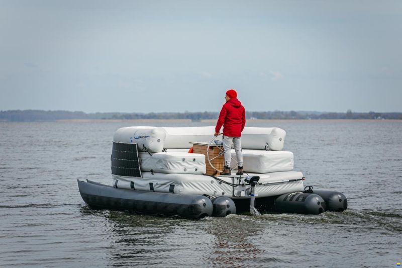 HT Houseboats E-Sofa, EUR 9.717,-