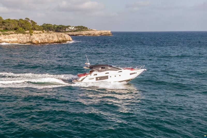 Cranchi M44 HT, EUR 690.000,-