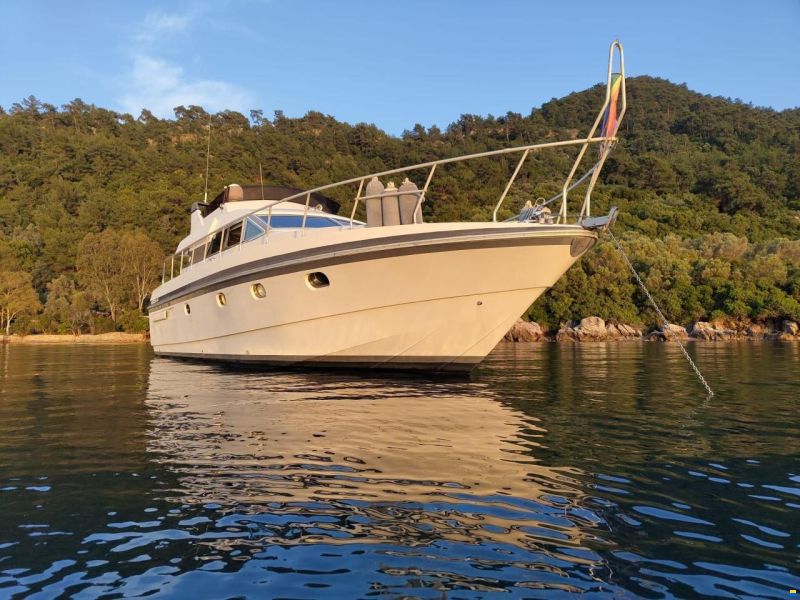 1989 Mochi Craft 44 Fly, 150 000 EUR