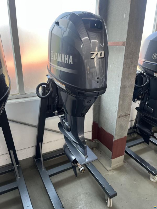 2022 Yamaha F70 AETL, EUR 9.900,-