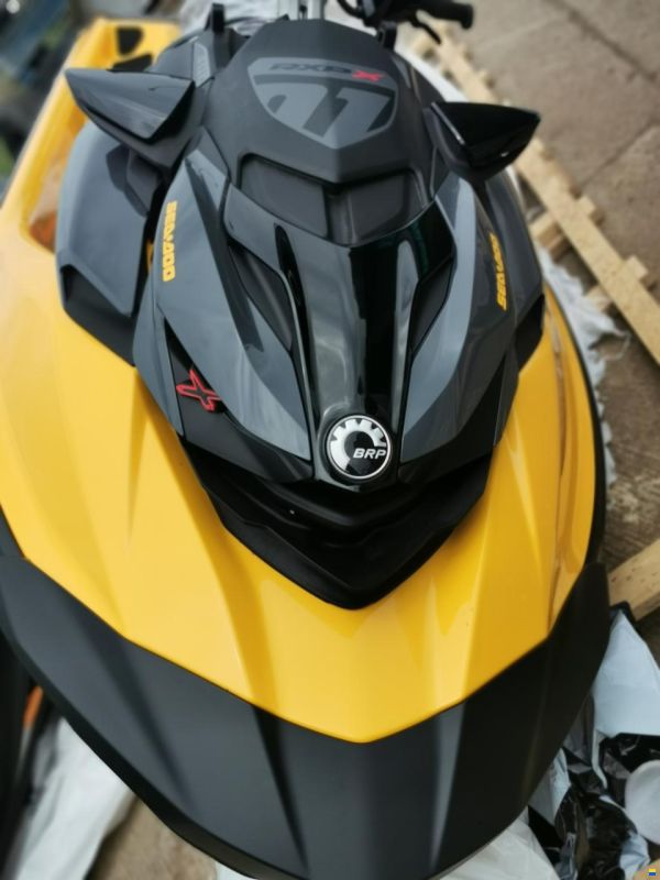 2023 Sea-Doo RXP 300 XRS Yellow, EUR 15.990,-