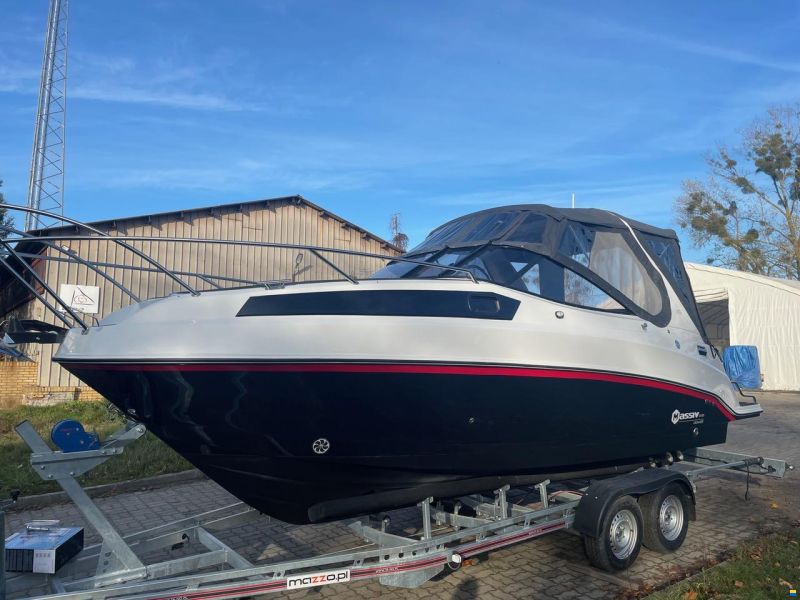 2023 Massiv Boats MASSIV BOAT Cabin 695 / Spoiler, 106 097