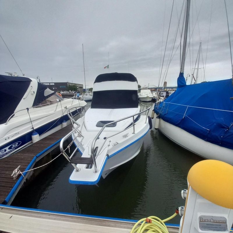 2000 Ala Blu Proteo 28 flying bridge, EUR 49.500,-
