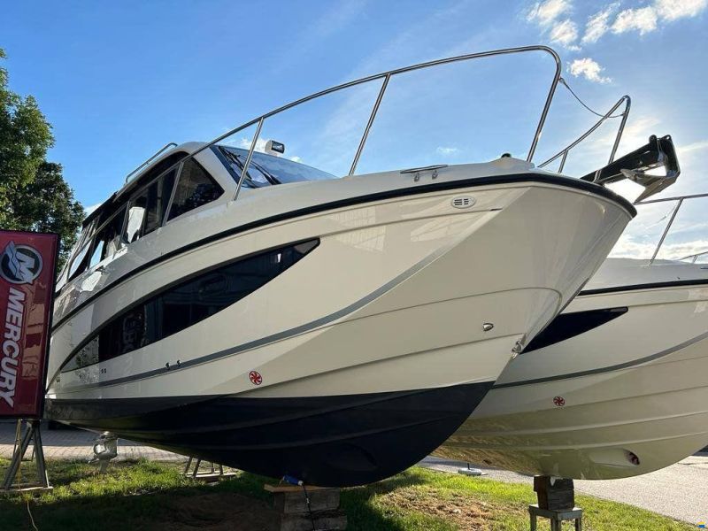 2022 Quicksilver ACTIV 905 WEEKEND, EUR 129.999,-