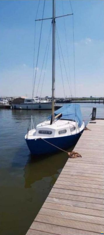 1900 Zeilboot 900, 1 000