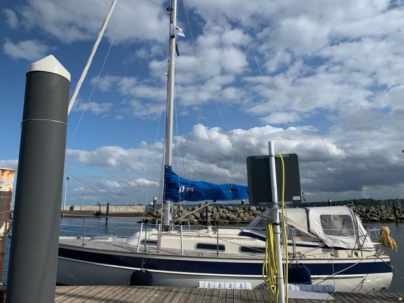 1989 Hallberg-Rassy Hallberg Rassy 312 MK2, EUR 69,000