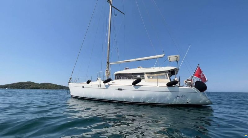 2001 Dufour Atoll 43, 130 000