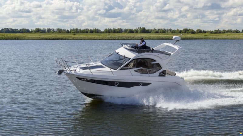 2015 Galeon 300 Fly, EUR 160.000,-