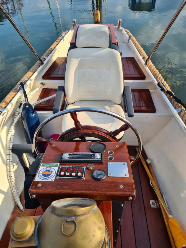 1982 Vlett, EUR 5.490,-