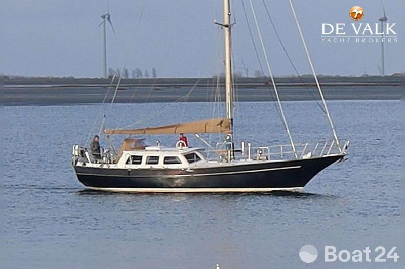 Endurance 38 | YACHT