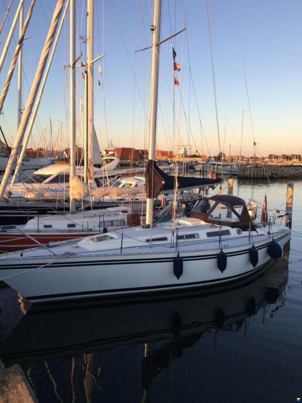 1986 Granada 375, DKK 344.000,-