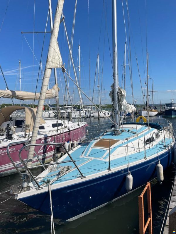 1974 Albin Marine Albin Ballad 30, £ 11.000,-