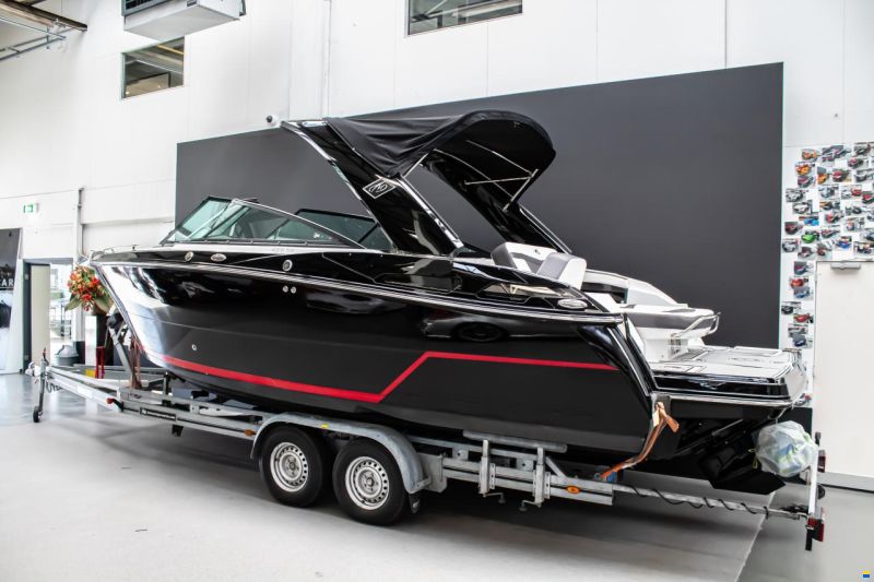2019 Monterey 258ss, EUR 124.950,-