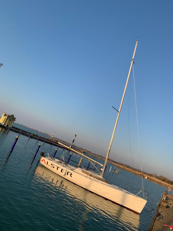 2002 8 M ONE DESIGN, EUR 18.500,-