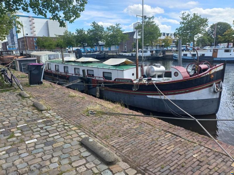 1920 Steilsteven 22.00 Varend Woonschip, EUR 79.500,-