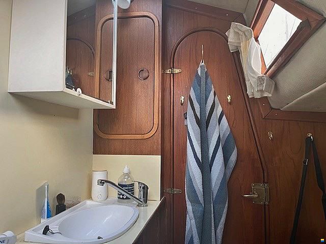 1984 Prout Snowgoose 37, EUR 69.975,-