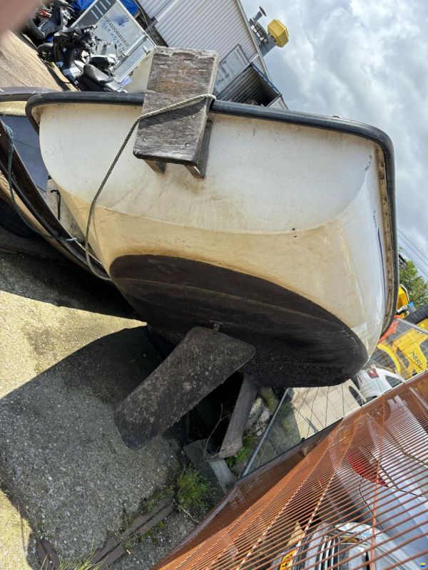 1900 Zeilboot 600, EUR 25,-