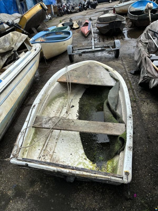 1900 Roeiboot 250, EUR 25,-