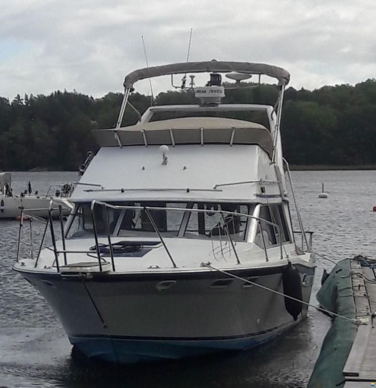 1988 Bayliner 2858 CB (COMMAND BRIDGE ), 210 000 SEK