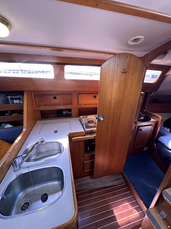 1985 Jeanneau Sunrise 34, EUR 45.000,-