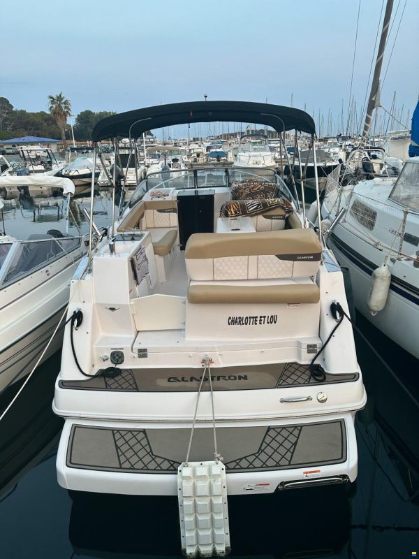 2017 Glastron GS 259, 69 000