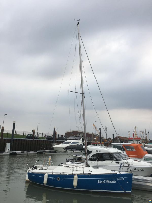 1999 Beneteau First 211, EUR 14.900,-