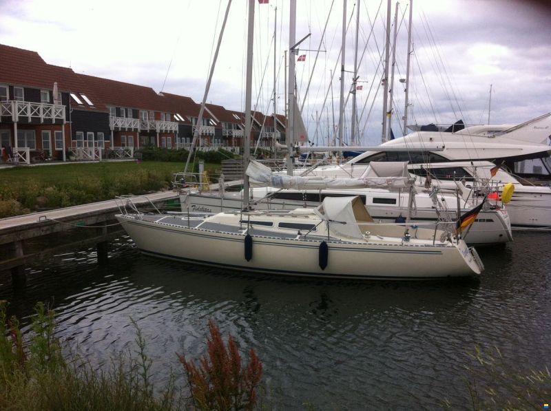 1988 Larsen 28, EUR 25.900,-