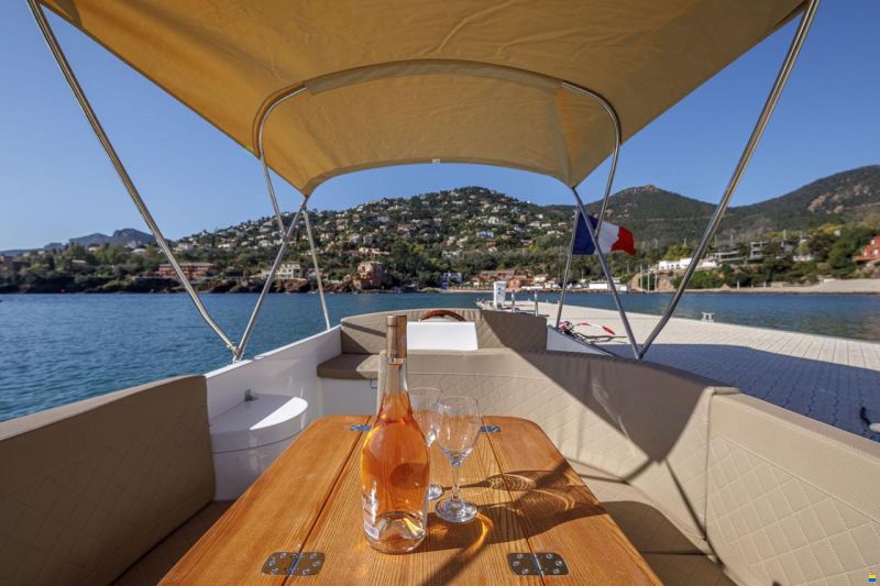 2024 KRÜGER DELTA 485 EE, équipement de série, EUR 6.710,-