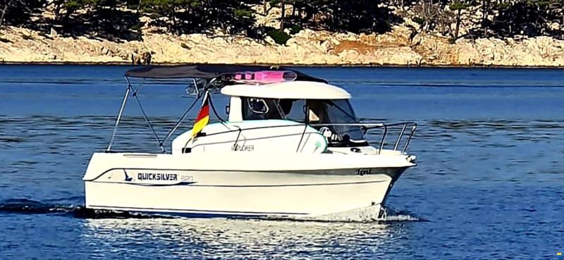 2002 Quicksilver Pilothouse 620, EUR 17.499,-