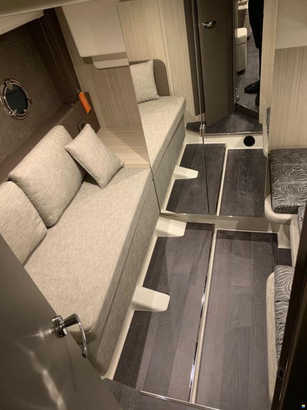 2019 Cranchi M 44 HT, EUR 450.000,-