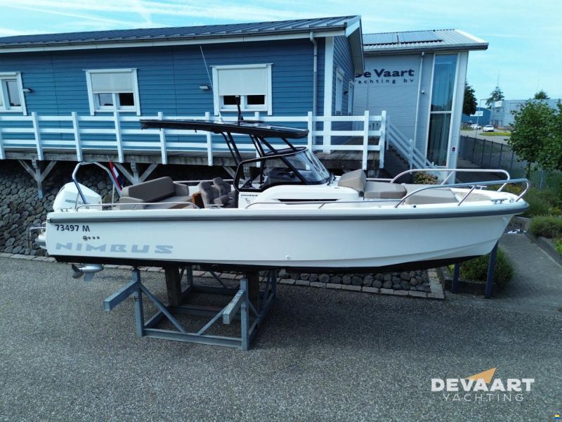 2022 T8, EUR 129.000,-