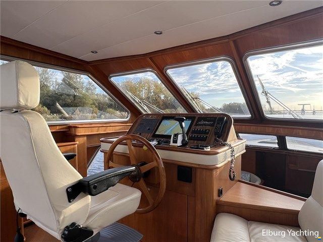 2005 Van den Hoven Exclusive 1600, EUR 395.000,-