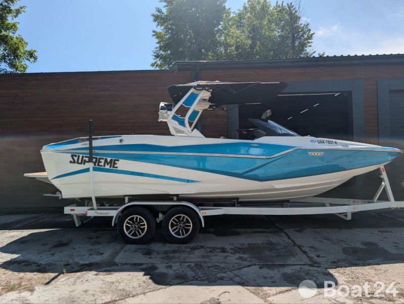 Supreme ZS232 | BOOTE