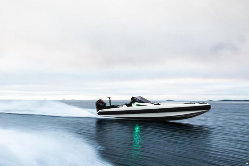 2026 IRON 907 mit R400 Racing, EUR 134,999