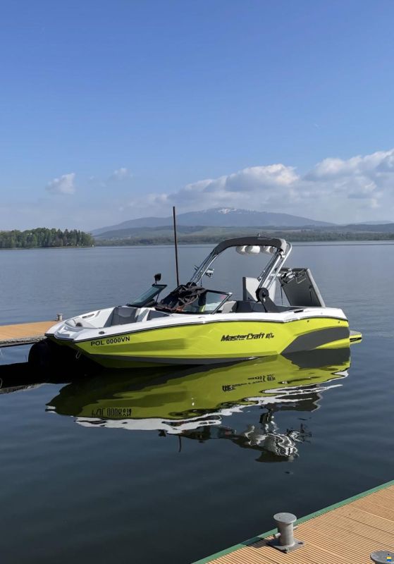 2020 MasterCraft NXT20, 88.000 EUR