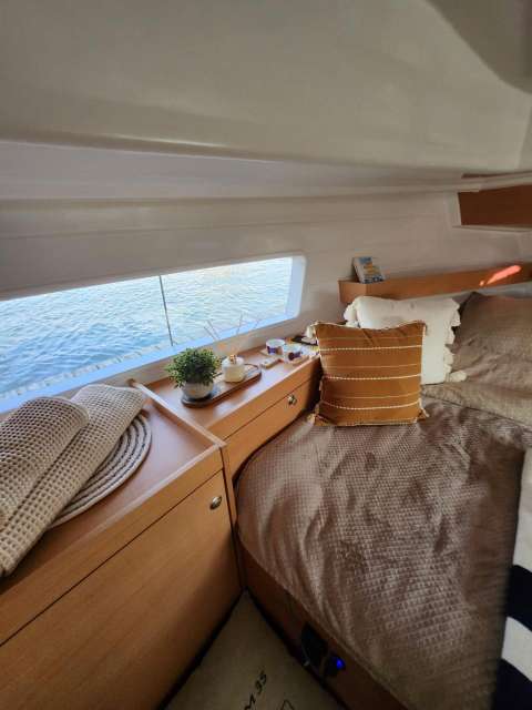 Houseboat for Sale – Browse Floating Homes on Boat24