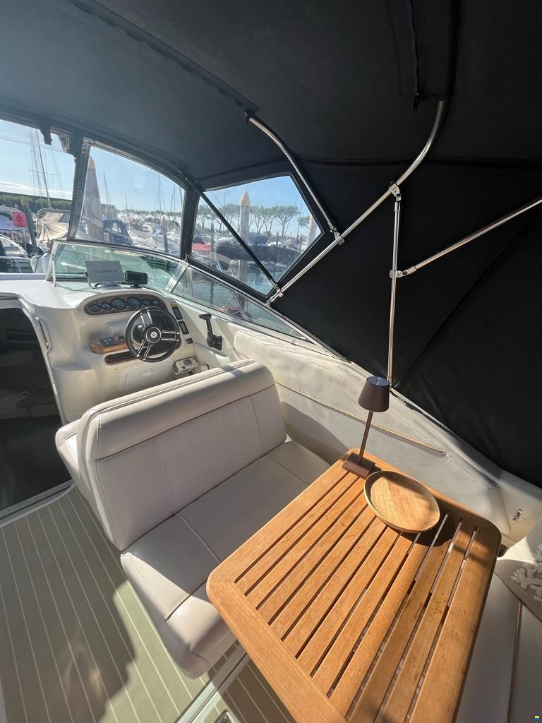1998 Monterey 262 Cruiser, EUR 32.000,-