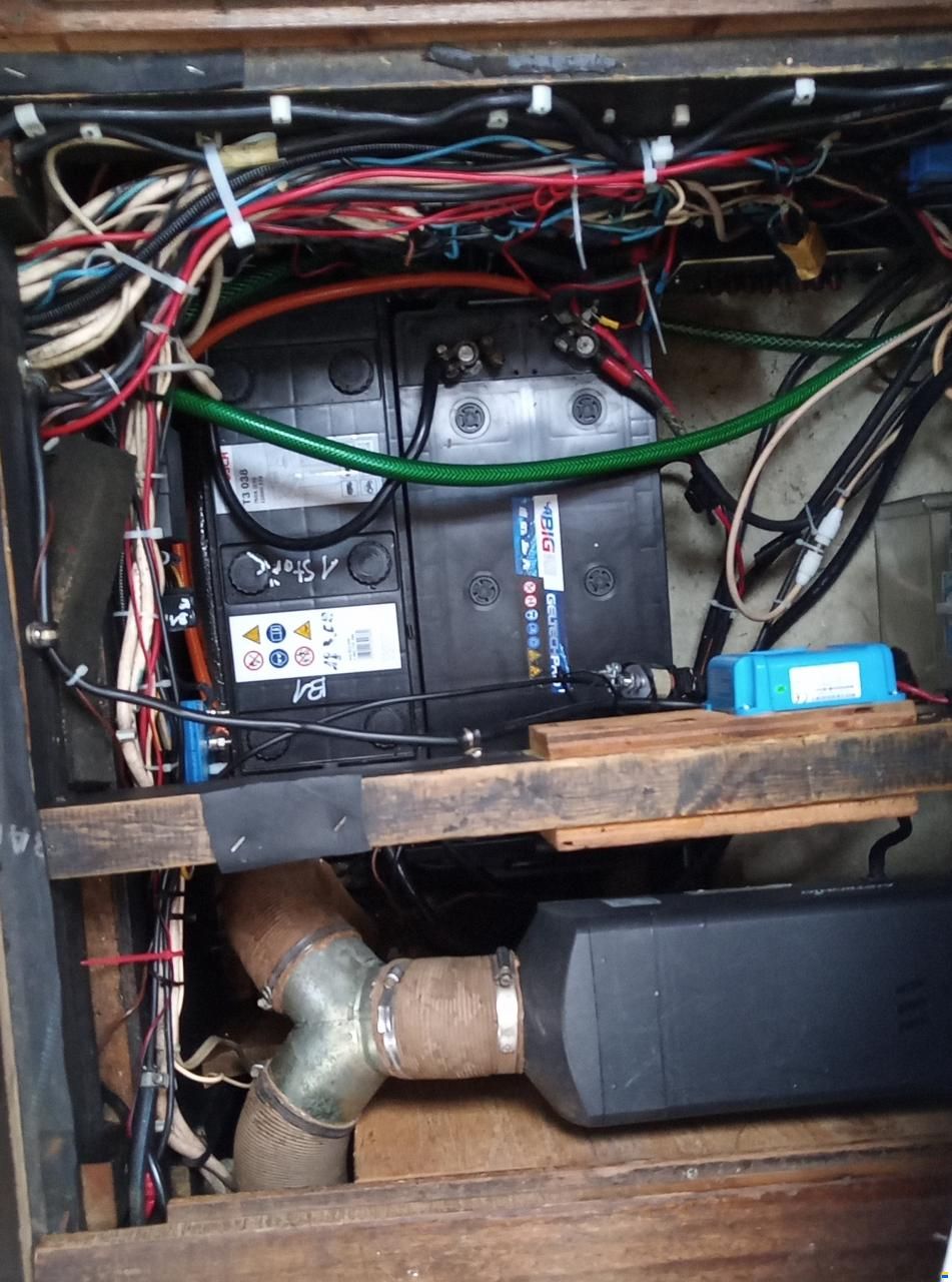 1987 Husky Dane 85, EUR 45.500,-