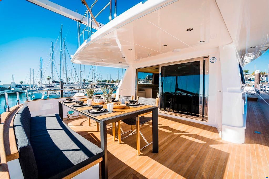 1987 Falcon 82, EUR 990.000,-