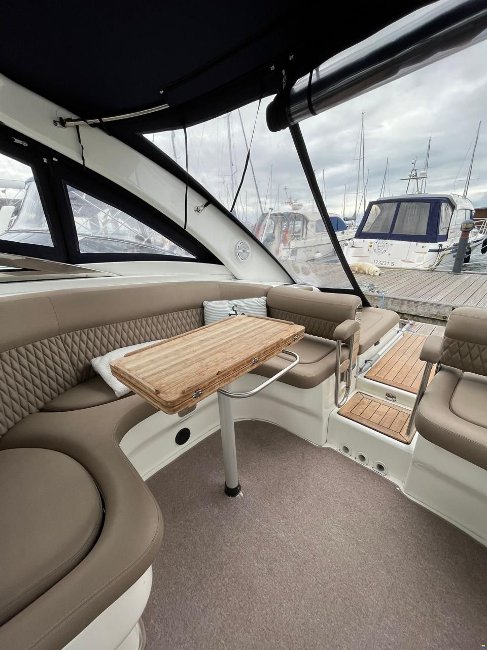 2002 Cobalt 360 Cruiser, EUR 98.900,-