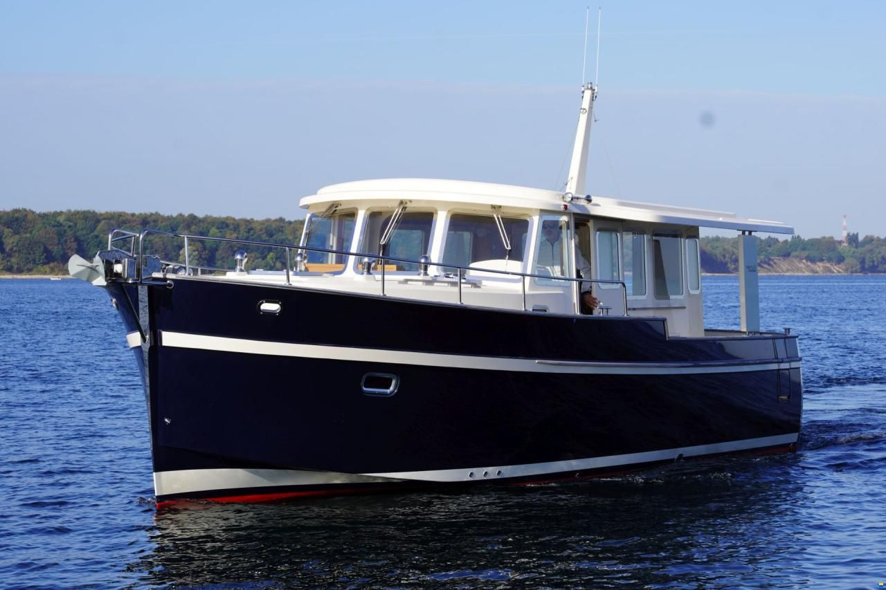 2014 Rhéa RHEA Trawler 36 Sedan, EUR 295.000,-