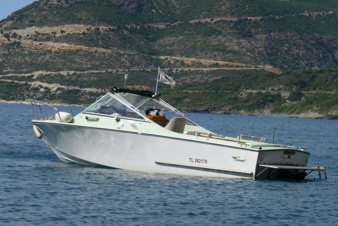 1963 Coronet 21 day cruiser, EUR 8.000,-