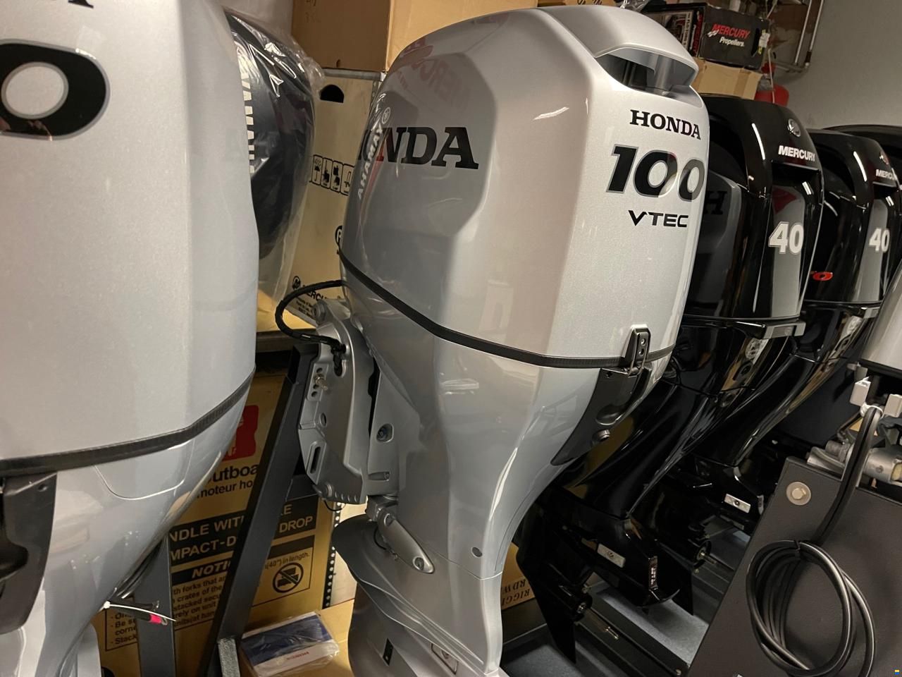2023 Honda BF100 LRTU, 10 900