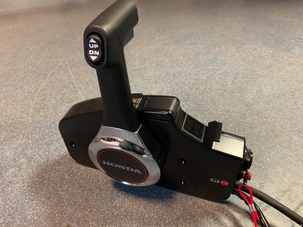 2023 Honda BF100 LRTU, 10 900