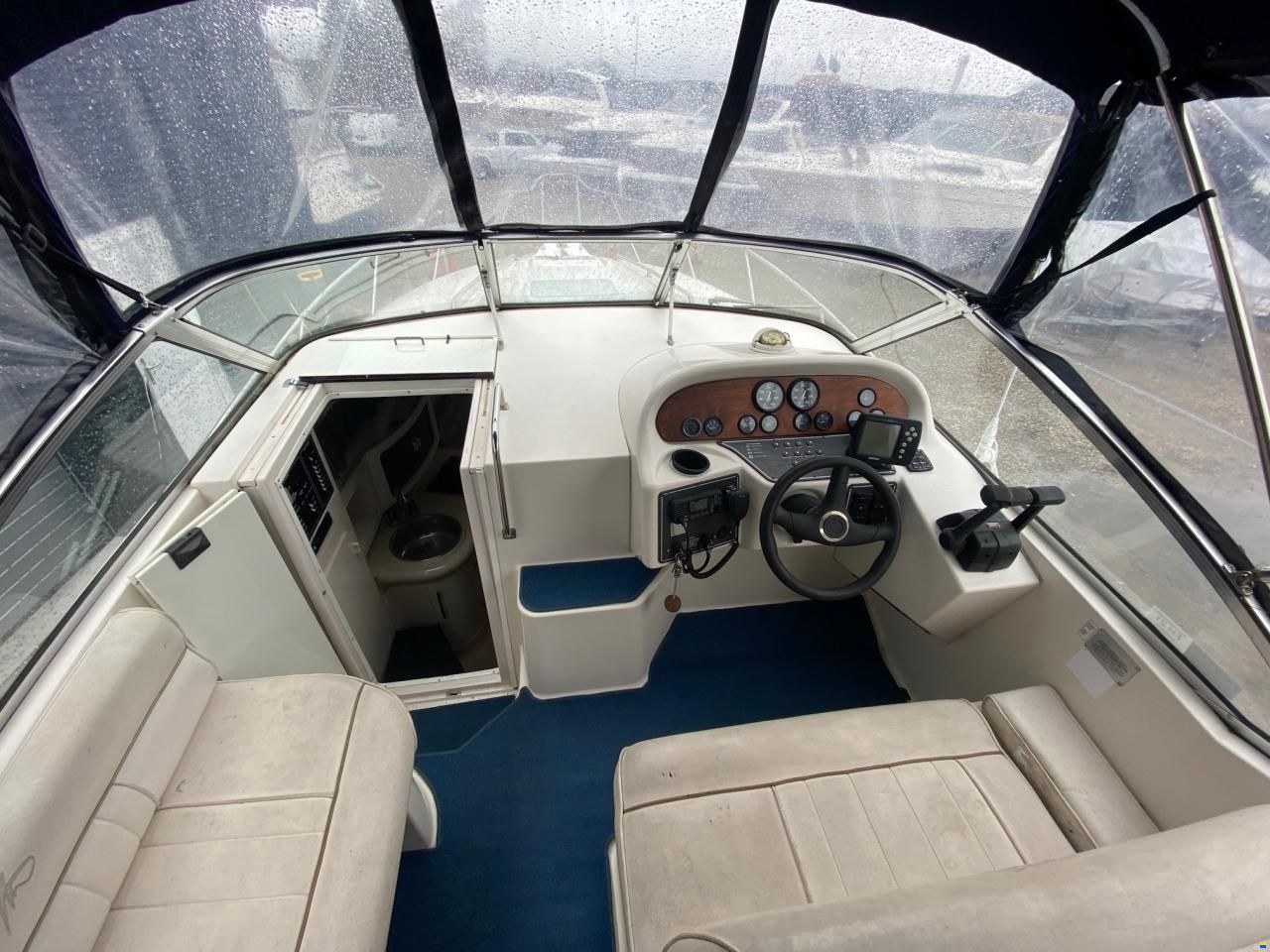 2000 Monterey 276 Cruiser, DKK 199.000,-