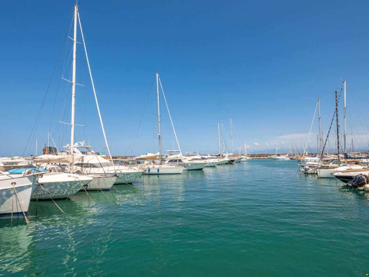 Posto barca di 12 metri (C18)